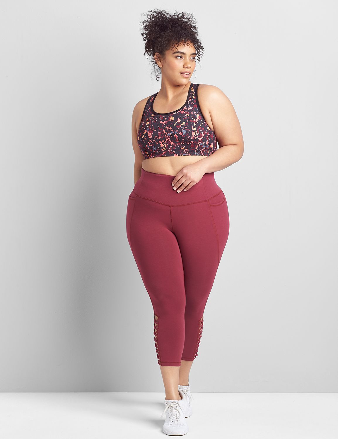 LIVI High-Rise Signature Stretch Capri Legging - Strappy Hem