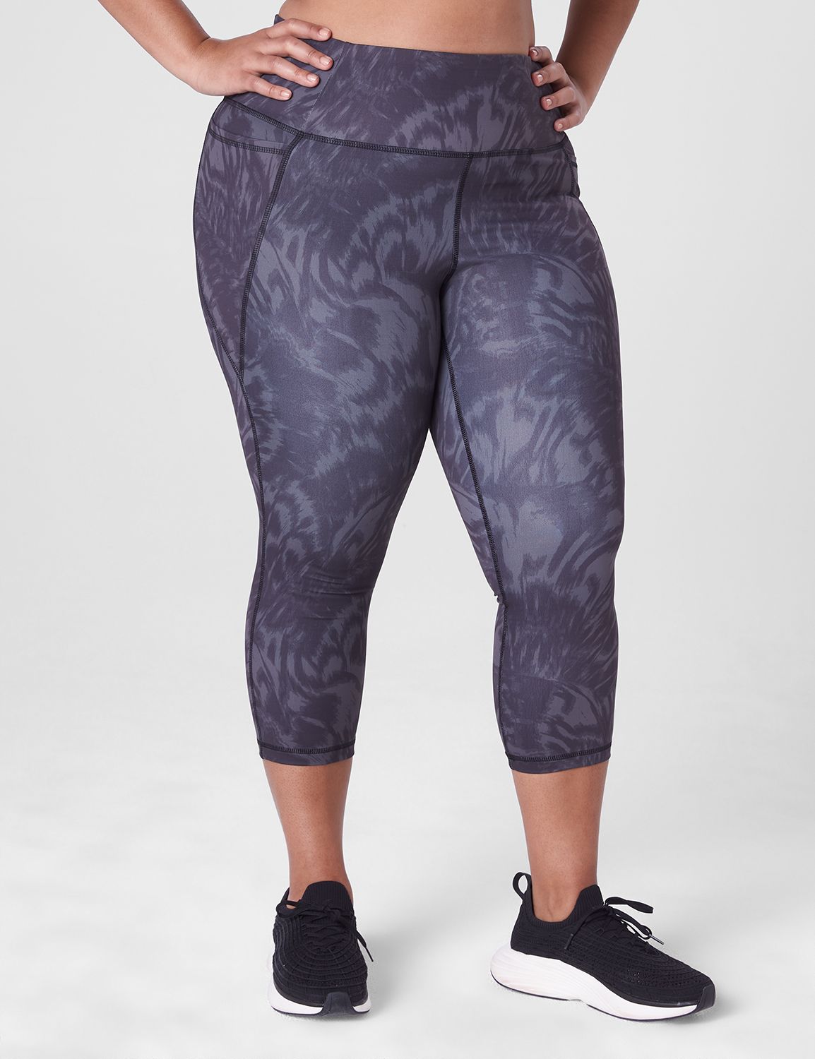Power Soft Capri Legging F 1122171 | LaneBryant