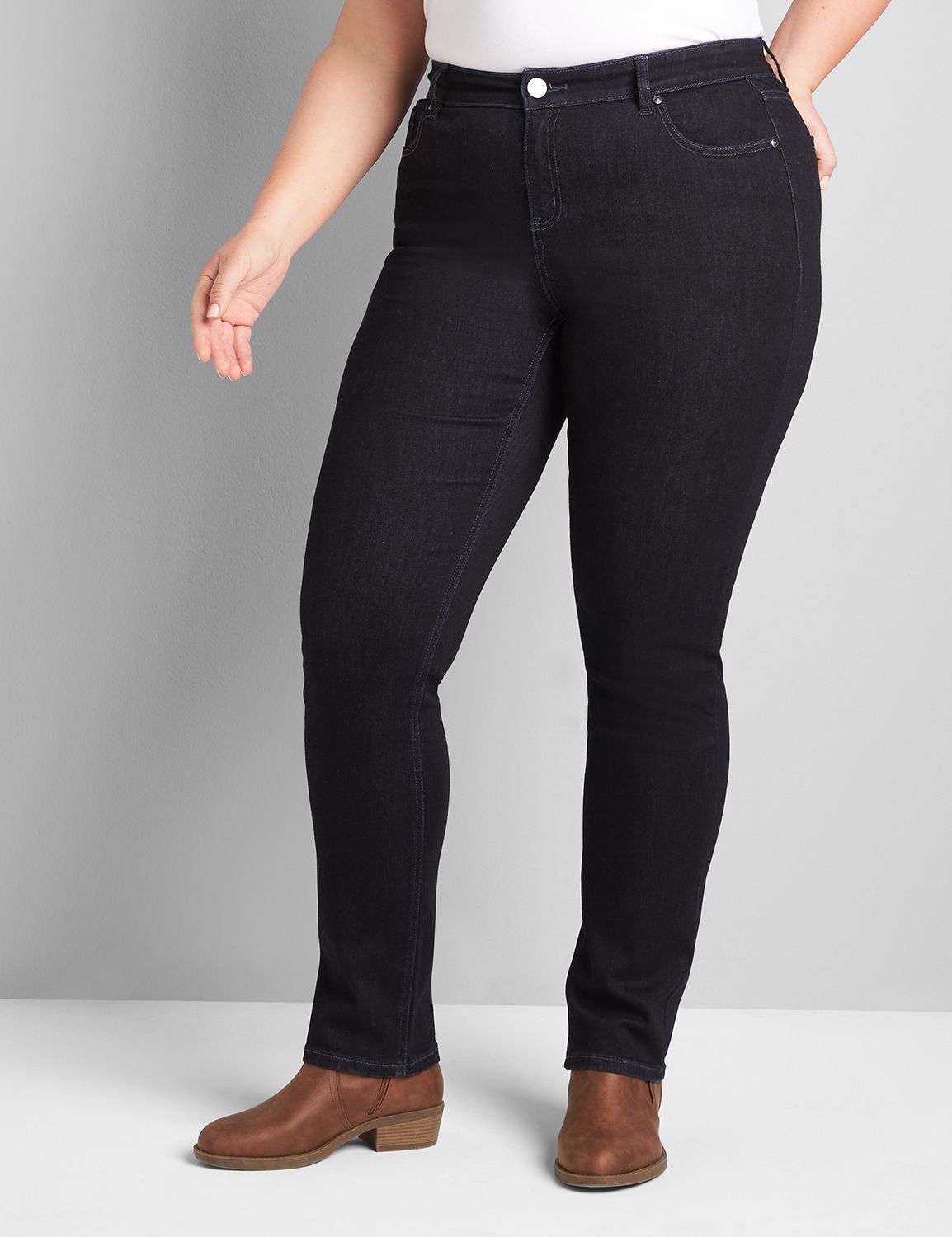 Signature Fit Straight Jean- Dark Wash