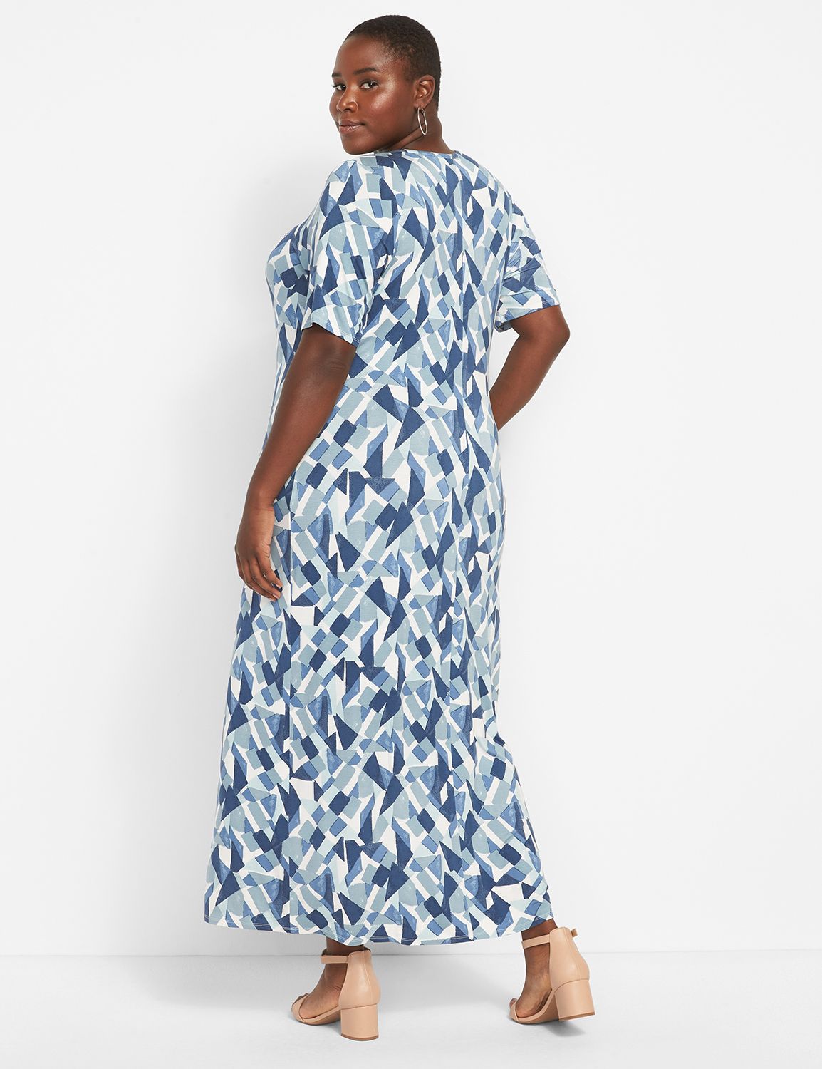 Perfect Sleeve Keyhole Neck Maxi Te