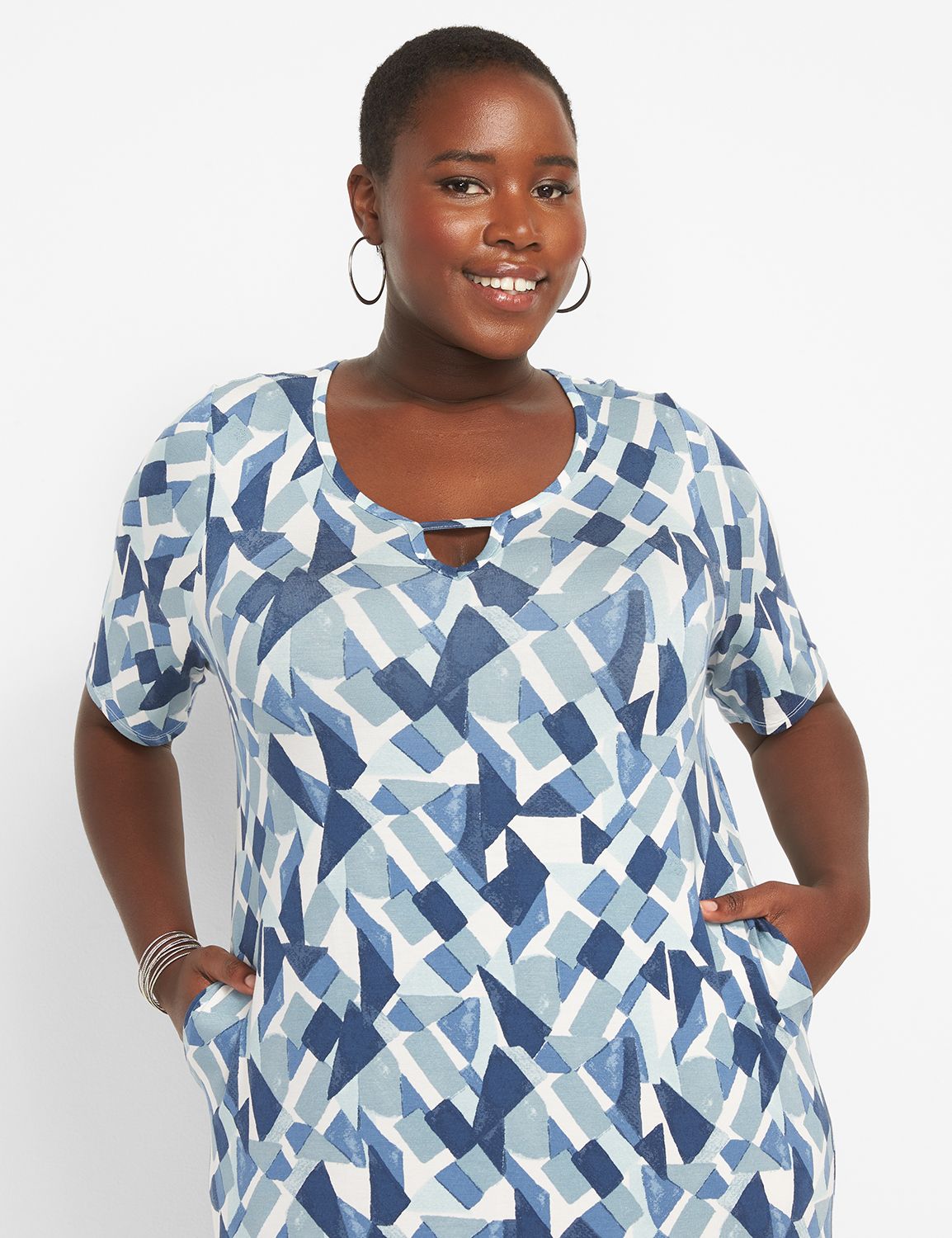 Perfect Sleeve Keyhole Neck Maxi Te