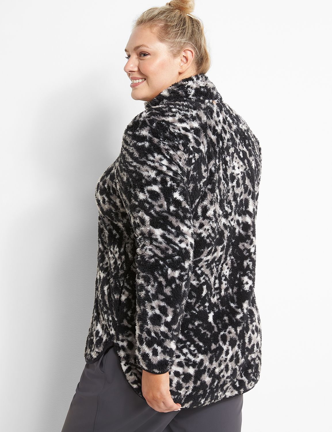 LIVI Half-Zip Pullover - Sherpa
