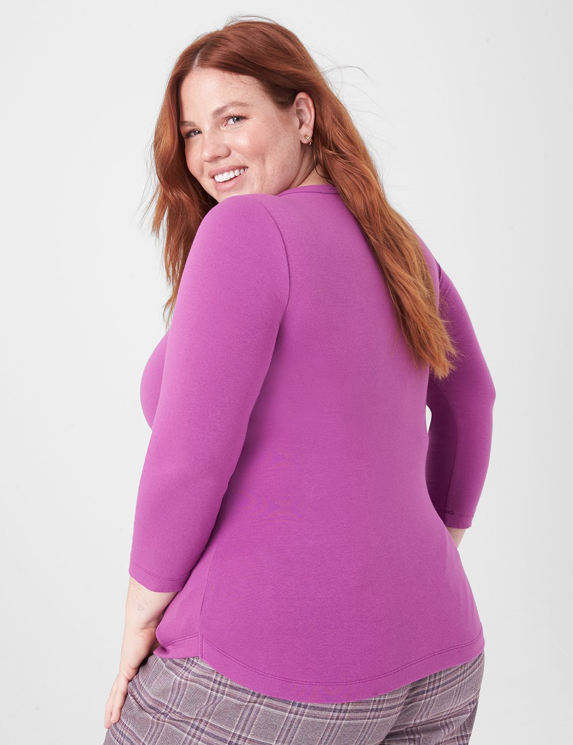 Fitted 3/4 Sleeve Voop Neck Tee 113