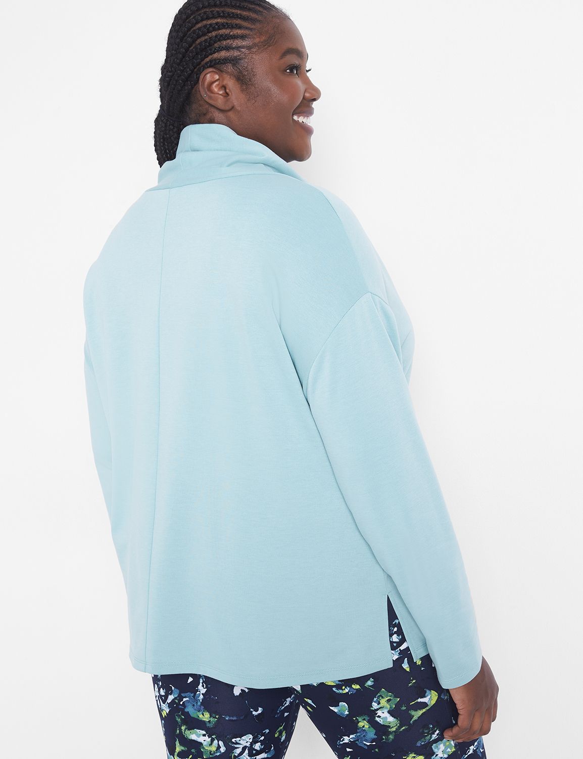 Long Sleeve V Neckline Fleece Pullo