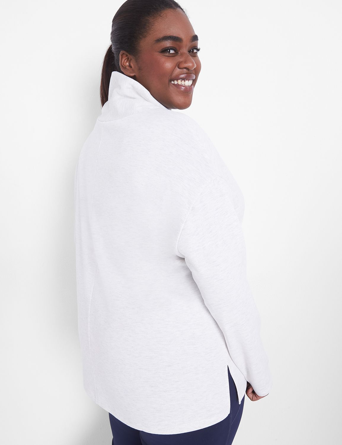 Long Sleeve V Neckline Fleece Pullo