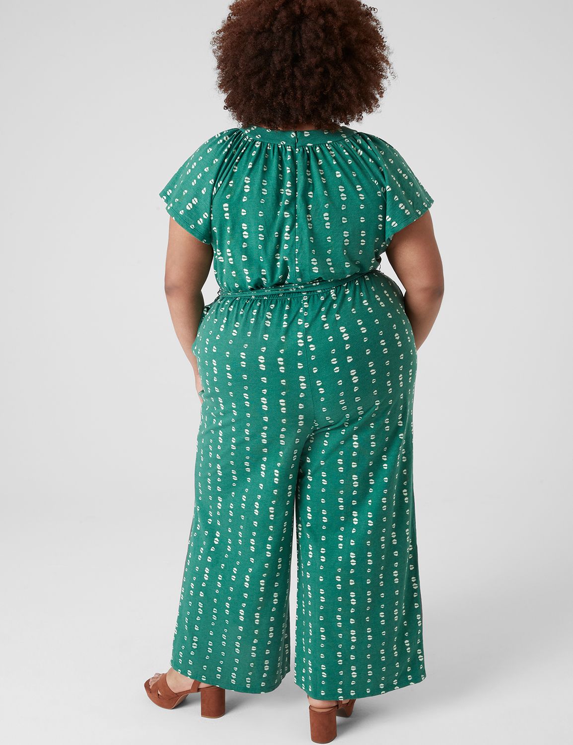 Banded neckline raglan flutter slee | LaneBryant