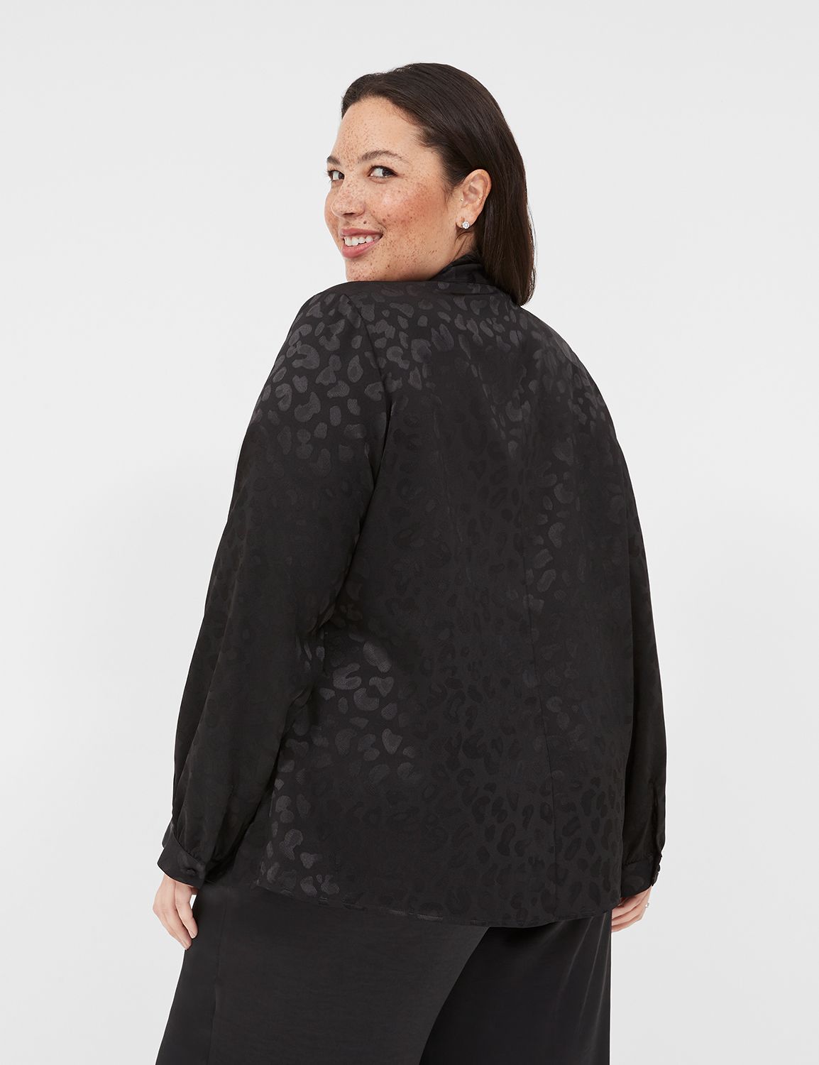 Classic Long Sleeve Tie Neck Popove