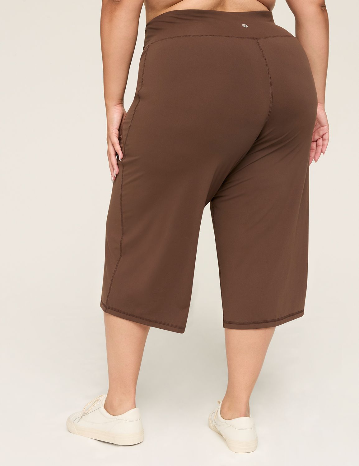 LIVI High-Rise LIVI Soft Wide Leg Crop Pant | LaneBryant