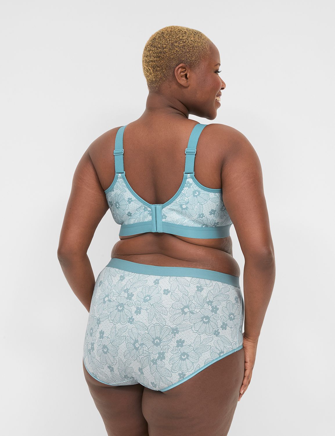 Plus size wireless bra store