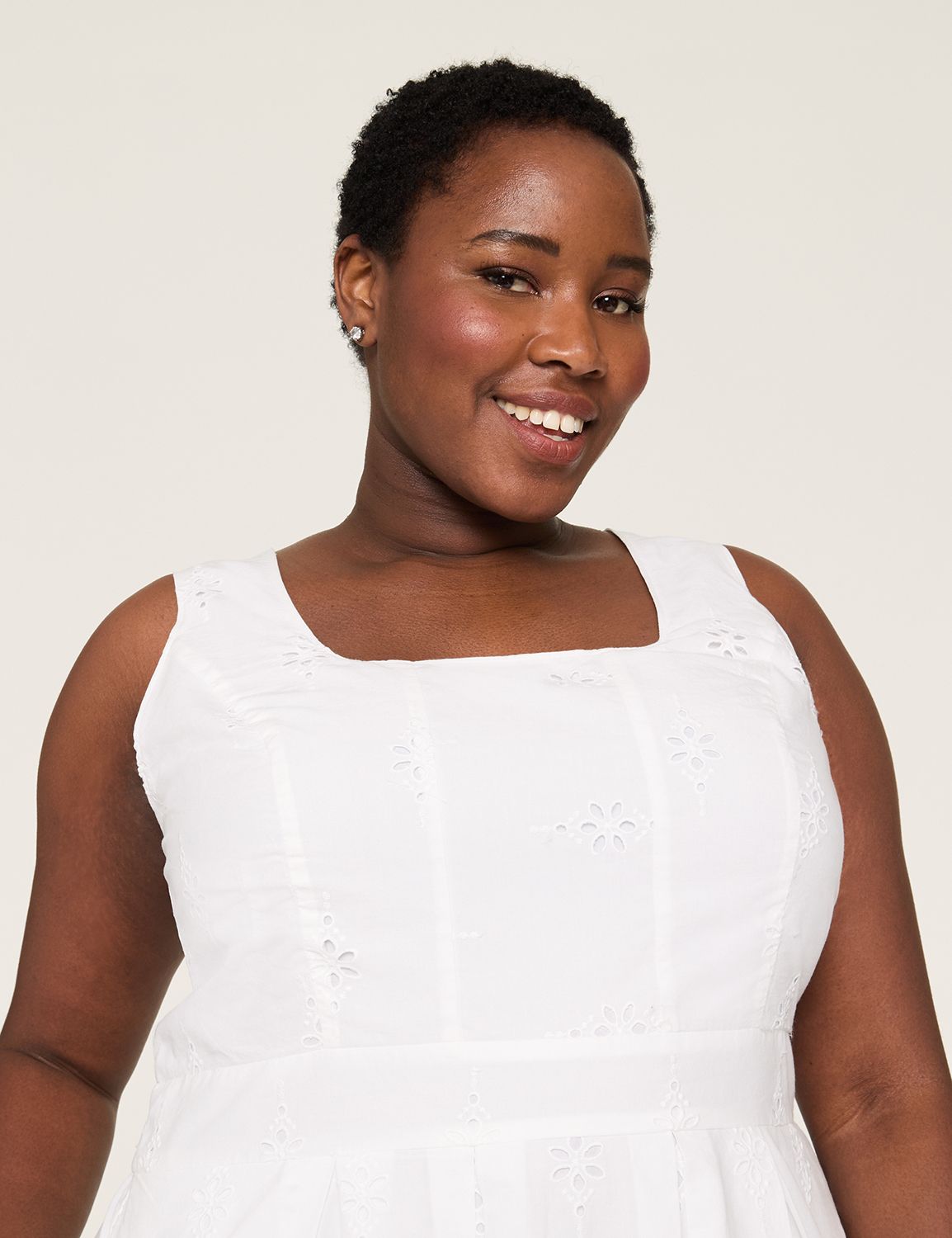 SL SQUARE NK SEAMED PLEATED FLARE D | LaneBryant